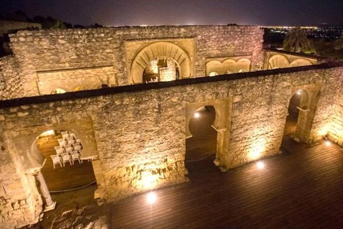 Visita nocturna medina azahara | Portugalessence.com